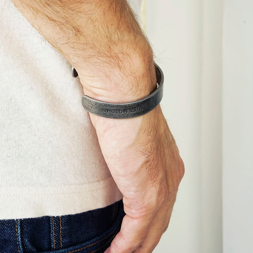 Hold Fast Cuff – Rust 1894