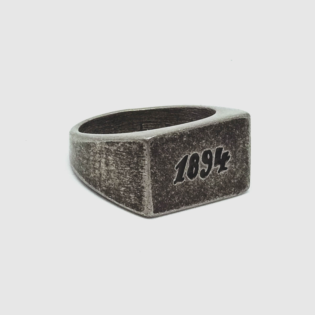 Foundation Ring In Aged Silver – Rust 1894