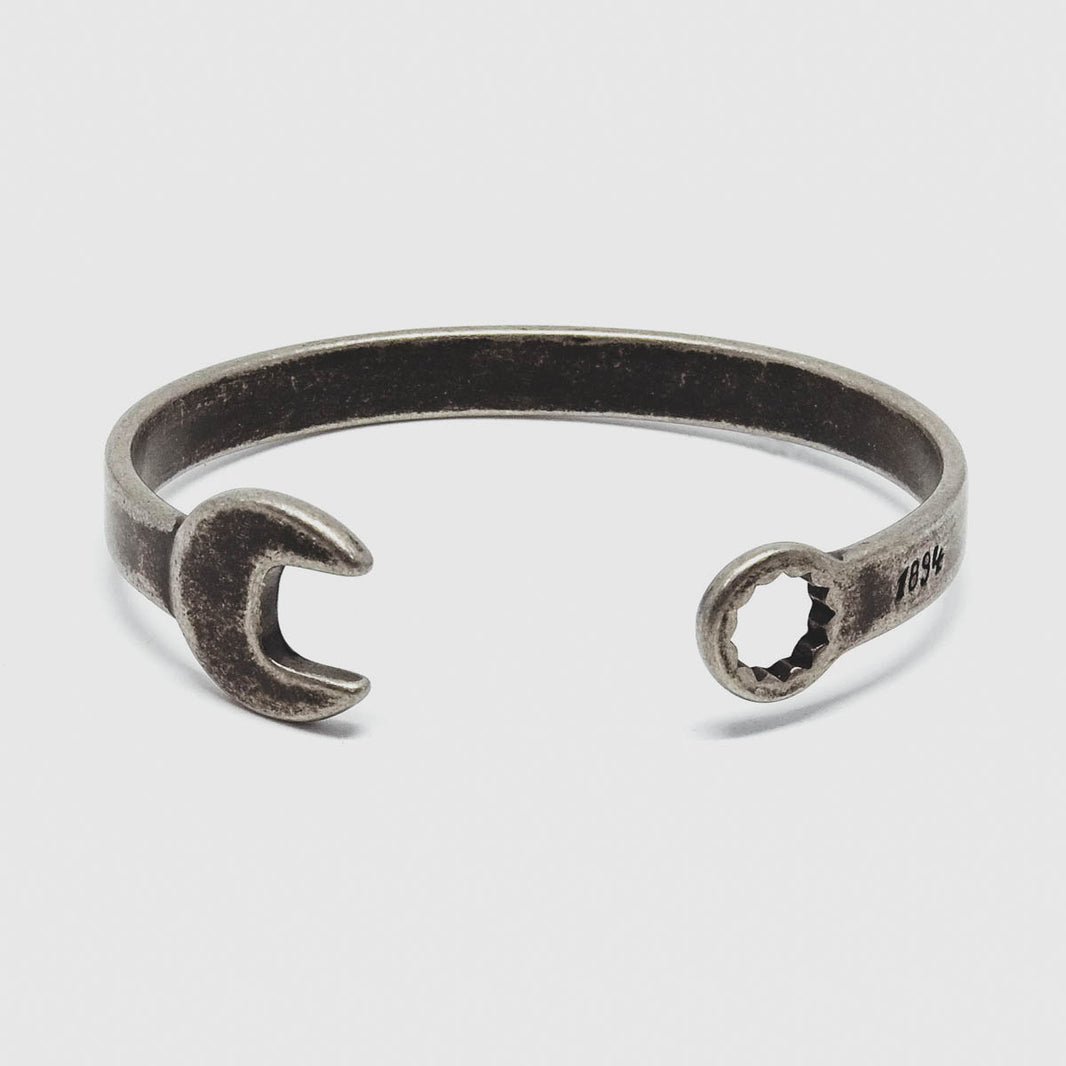 Jewelry – Rust 1894